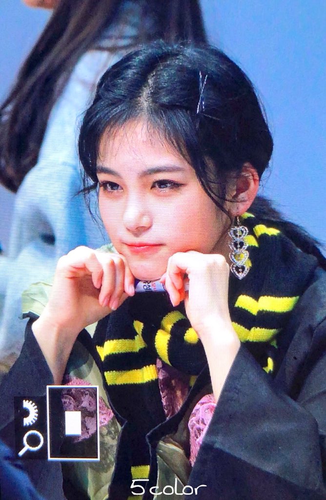 Busters Jisoo – Trang 3 – EYES ON GIRLS