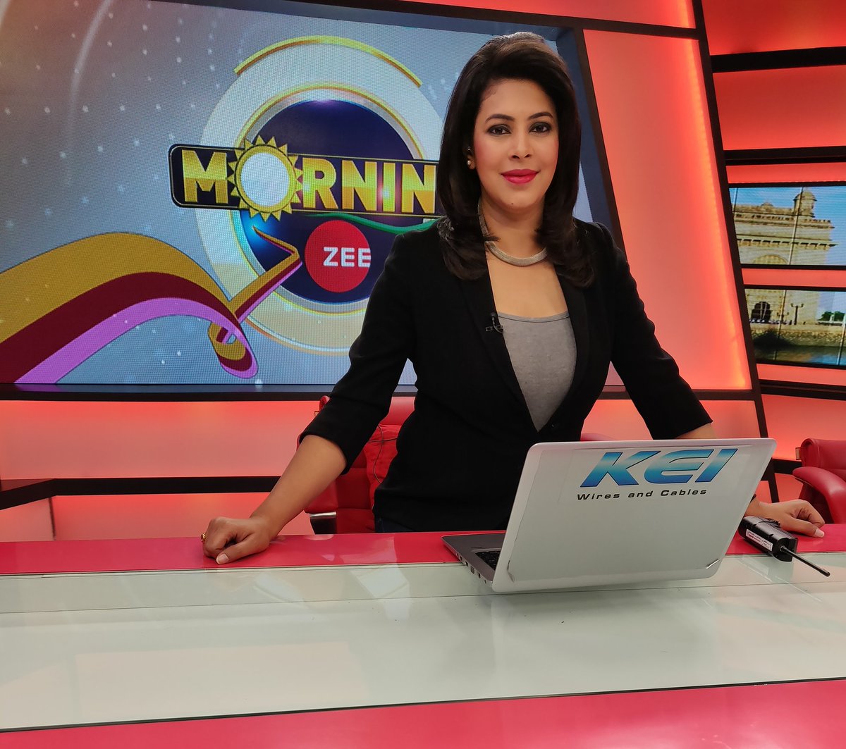 Zee News Anchor Nandita
