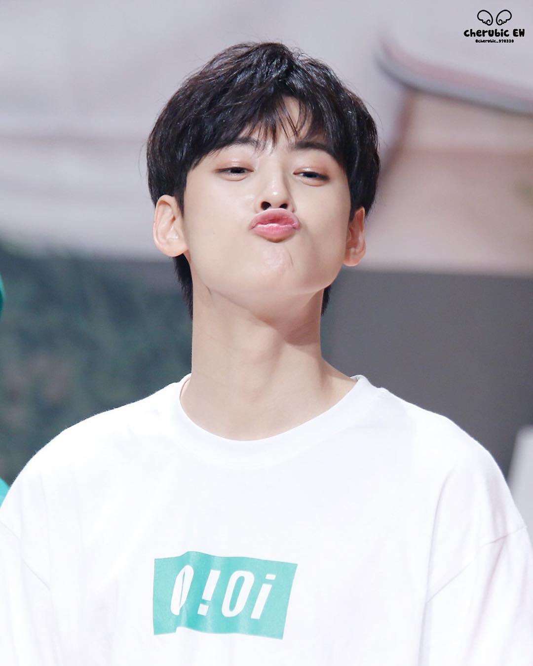 Because @chaeunwoo is thirsty for Cha Eunwoo - KpopSource - Your ...