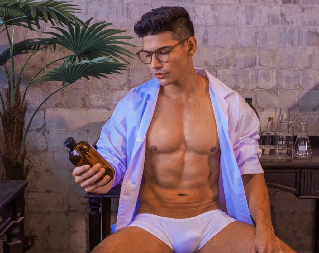 🔞 Yummyyy Boysss on Twitter: "Nick Nolte photographed by River Kanjanakrit, 2018 https://t.co ...