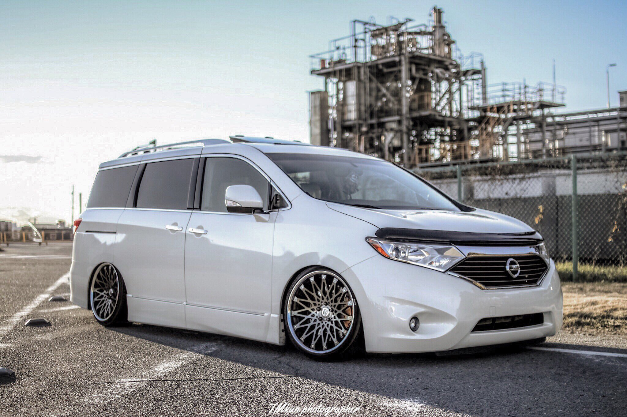 Slammed Nissan Quest