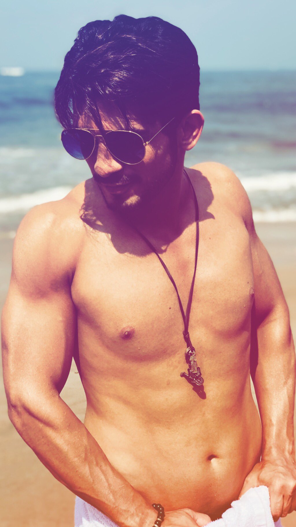 Arjun Bijlani Shirtless
