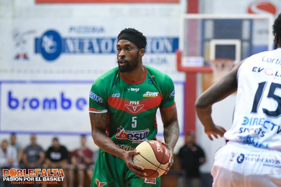 DE COLISTA A COLISTA: JOSEPH EFESE CAMBIA VERDIRROJO POR UNIVERSIDAD ...