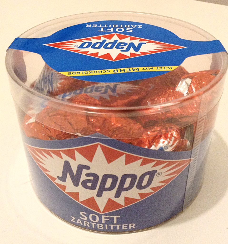 「何がナッポーやねんと思って買ったやで。苦いチョココートされたソフトキャンディで、すごい甘い 」Tetsu Kayamaの漫画