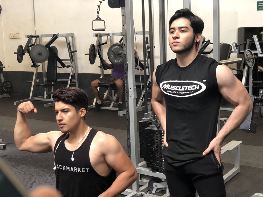 Yeisson Rodriguez on Twitter: "A pero 8 años después!!😏 https://t.co/ubpQlJ3YNo" / Twitter