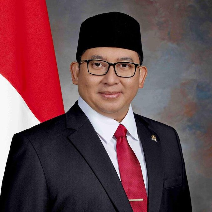 Sering Disamakan dengan Fadli Zon, Ini Permintaan Keponakan Ronny M ...