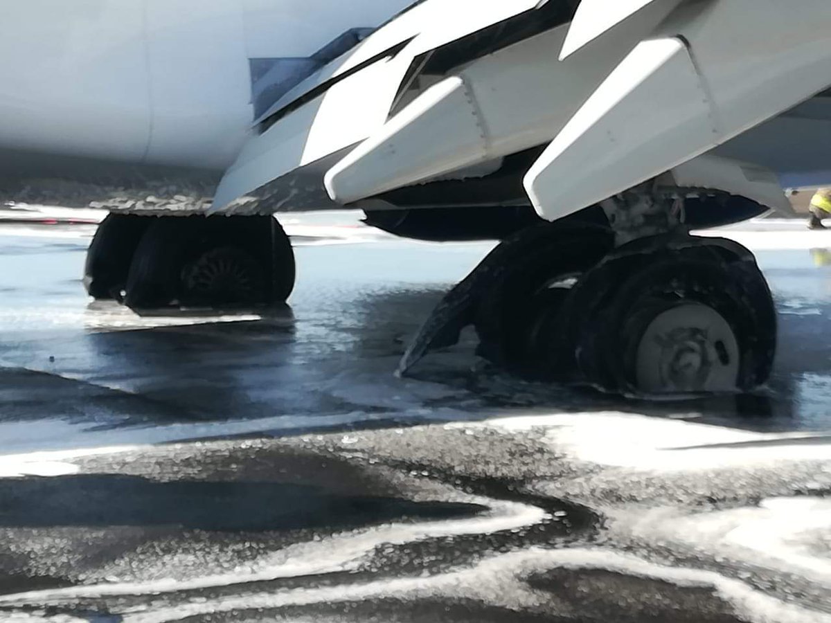 Aeromexico B737 XA-AMV incidente en MMGL / GDL | FsMex.com