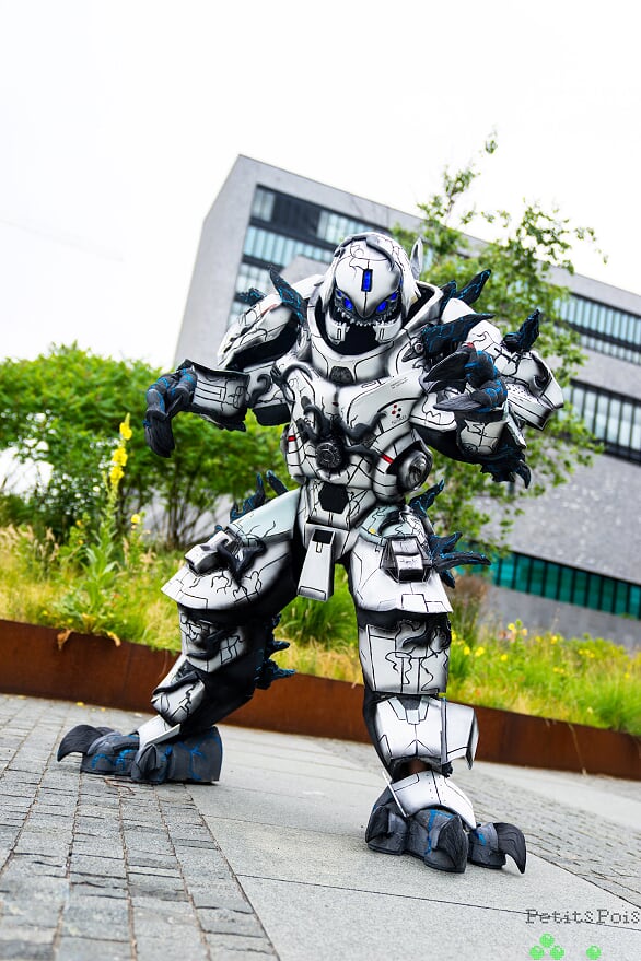 Pacific Rim Jaeger Cosplay