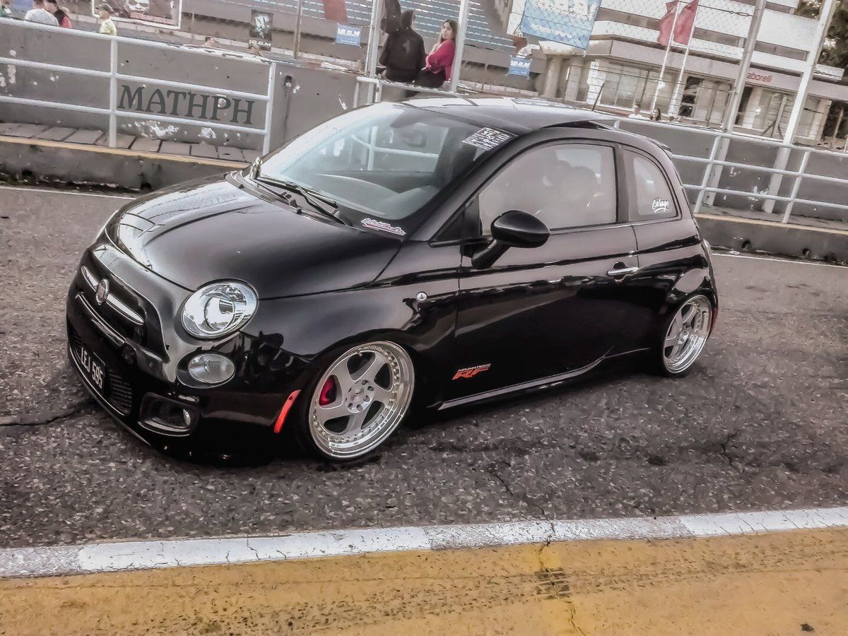 Stanced Fiat 500