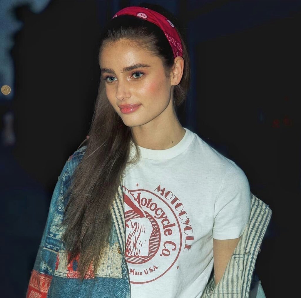 صور تايلور هيل