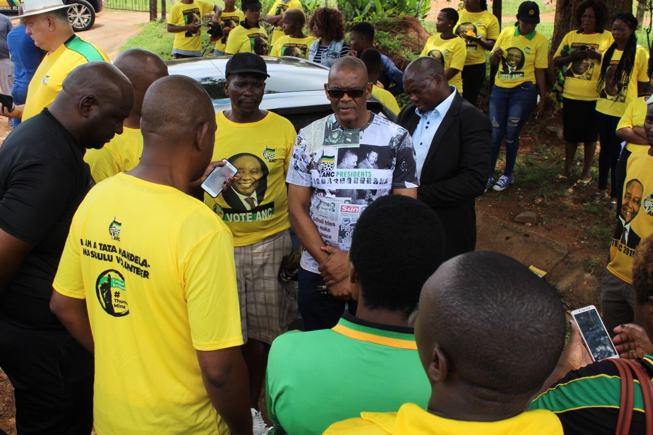 Fikile (Mr Fearfokkol) on Twitter: "PEOPLE’S MANIFESTO LAUNCH ANC SG Ace Magashule arrives at ...