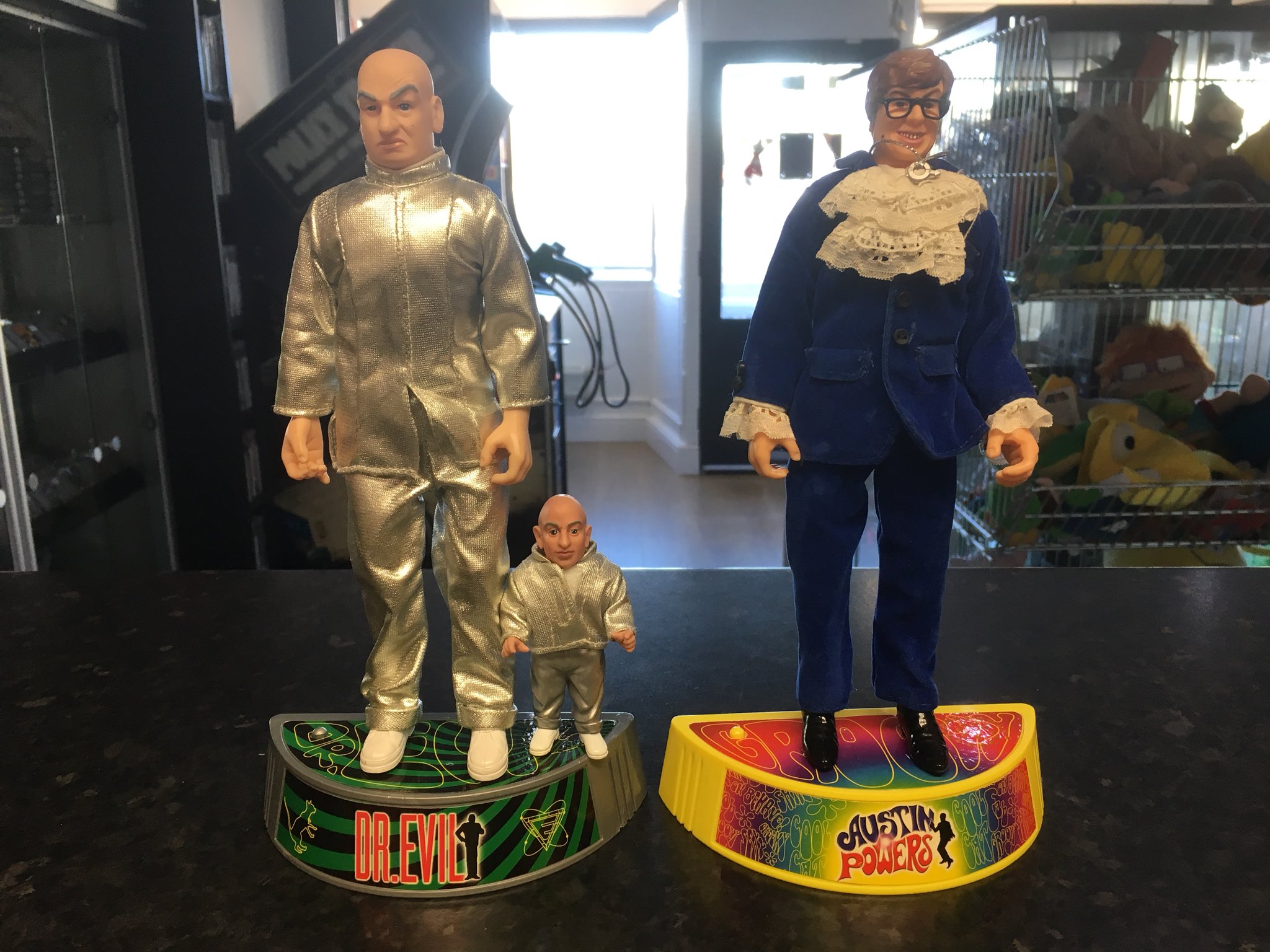 Dr Evil And Mini Me Wallpaper