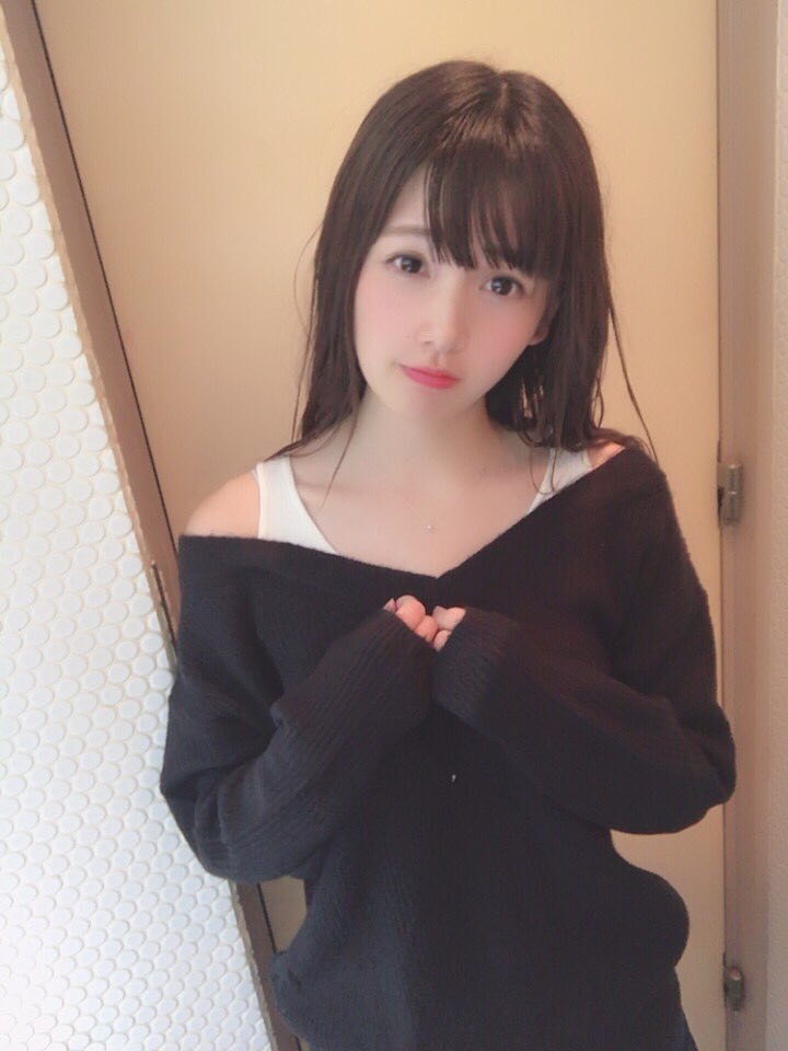 上木ゆずか【シークレットシャノワール】 on Twitter: "こんにちは🌟 お洋服黒が多めな気がする〜〜 今日17Liveします！ 時間は21:30〜23:30ですお時間 あったら観に来て ...