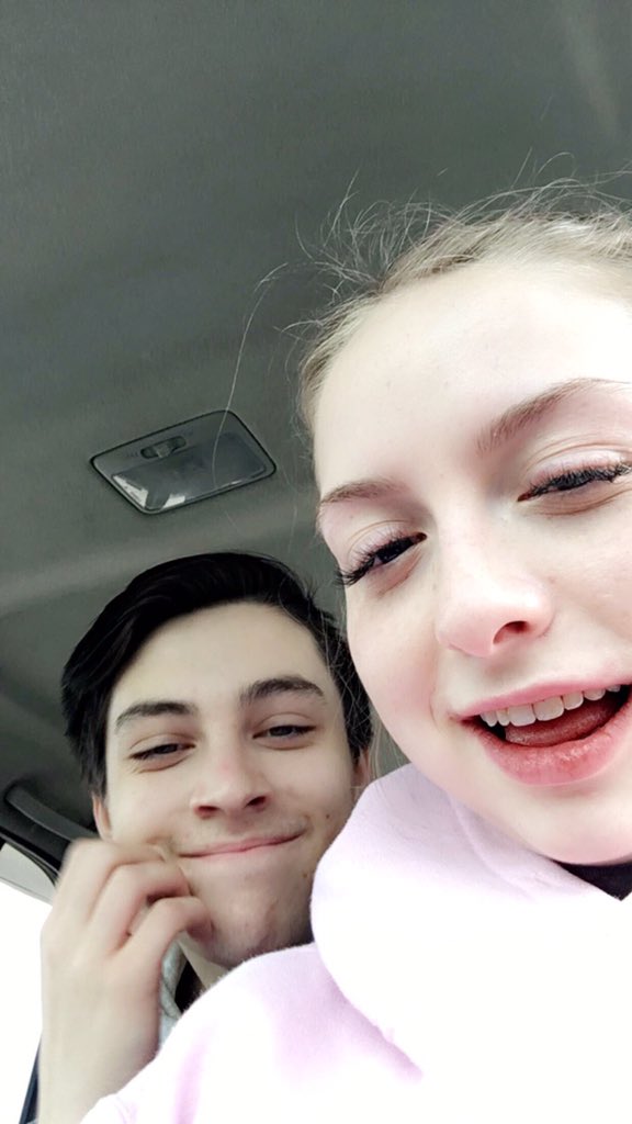 Aurora Smith's Instagram, Twitter & Facebook on IDCrawl