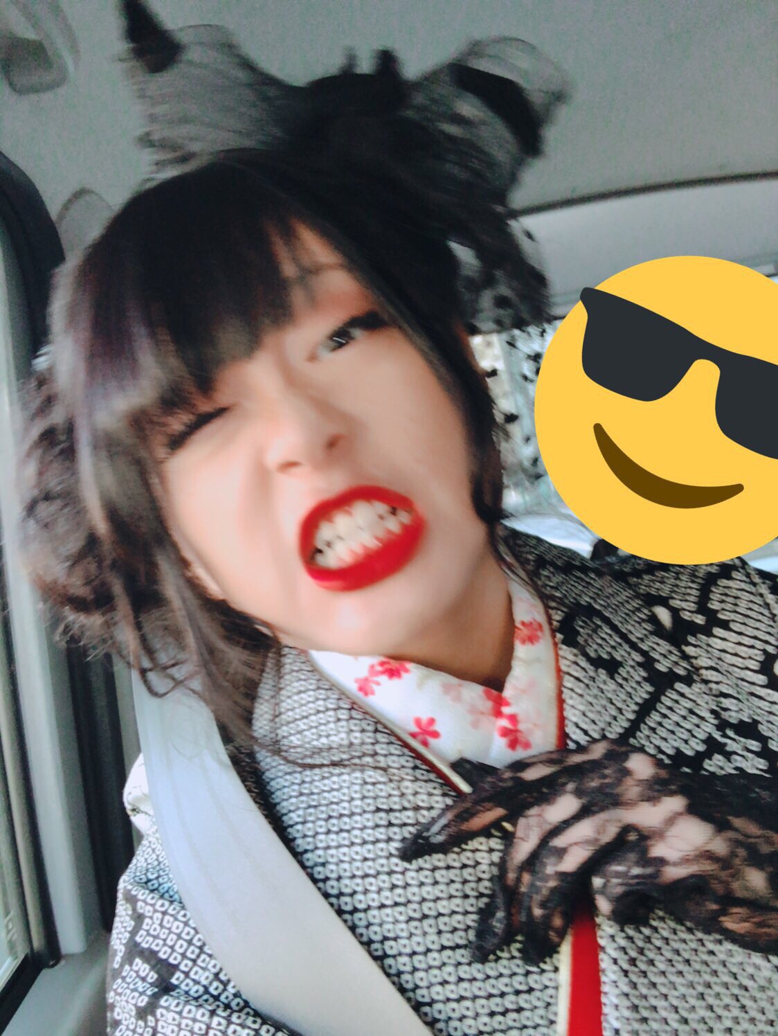 RaMu on Twitter: "新成人おめ！！！！ ワイは去年やったで🥰🥰 お酒飲めてハッピーハッピーだけど飲み過ぎに注意な( ˶´⚰︎`˵ )… "