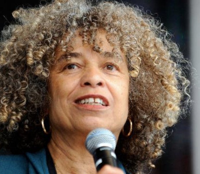 Caroline Stephenson's Instagram, Twitter & Facebook on IDCrawl