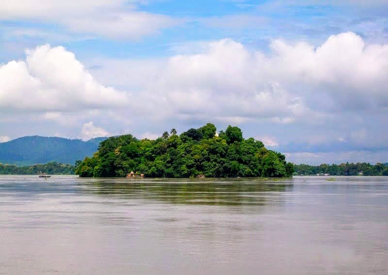 Umananda Temple Island - Smallest Riverine Island, Famous Pilgrimage ...