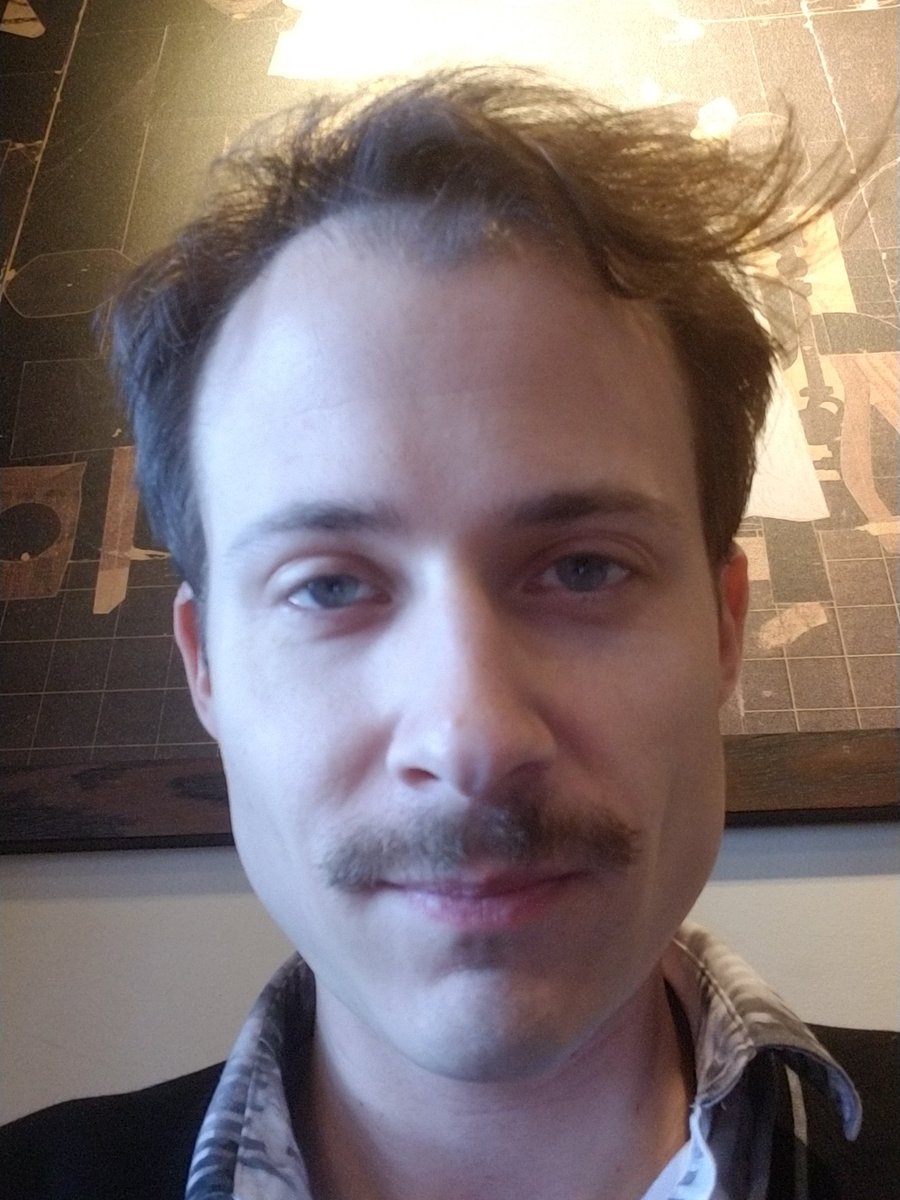 Classify American comedian Charls Carroll