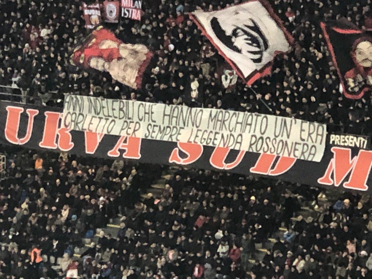 FOTO - Stupendo striscione dei tifosi del Milan per Carlo Ancelotti ...