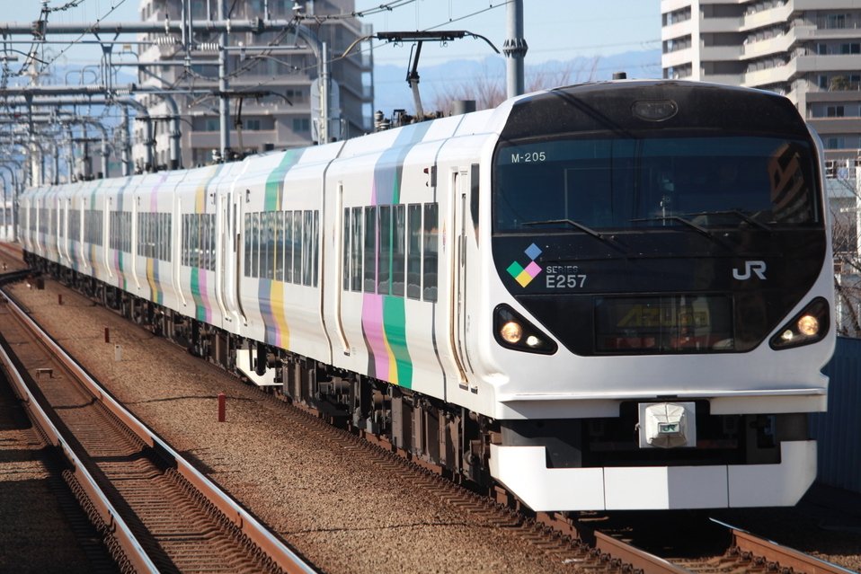 快速三鷹 on Twitter: "2019.1.27 5058M 特急「あずさ8号」 E257系M205編成 60M 特急「あずさ10号」 E257系M102編成 3007M 特急「かいじ ...