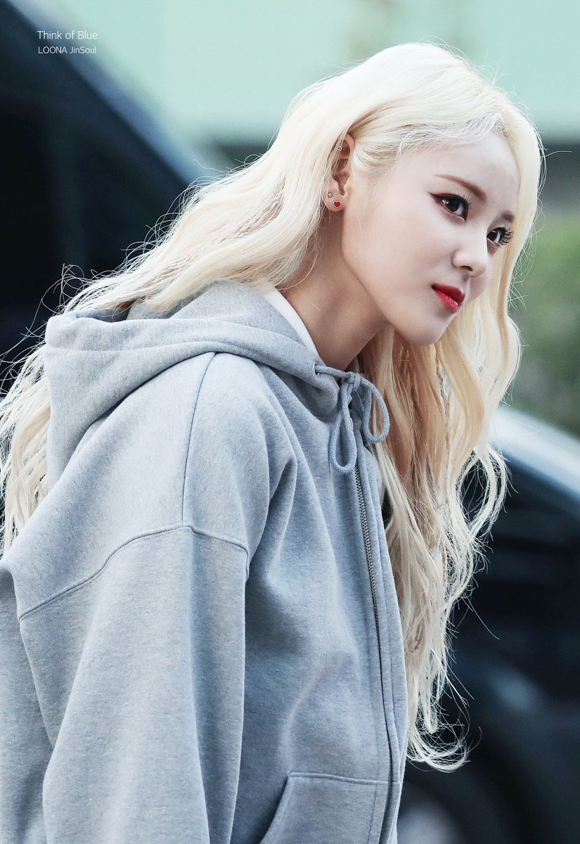 female idols with strong jawlines/square shaped faces? : r/kpophelp