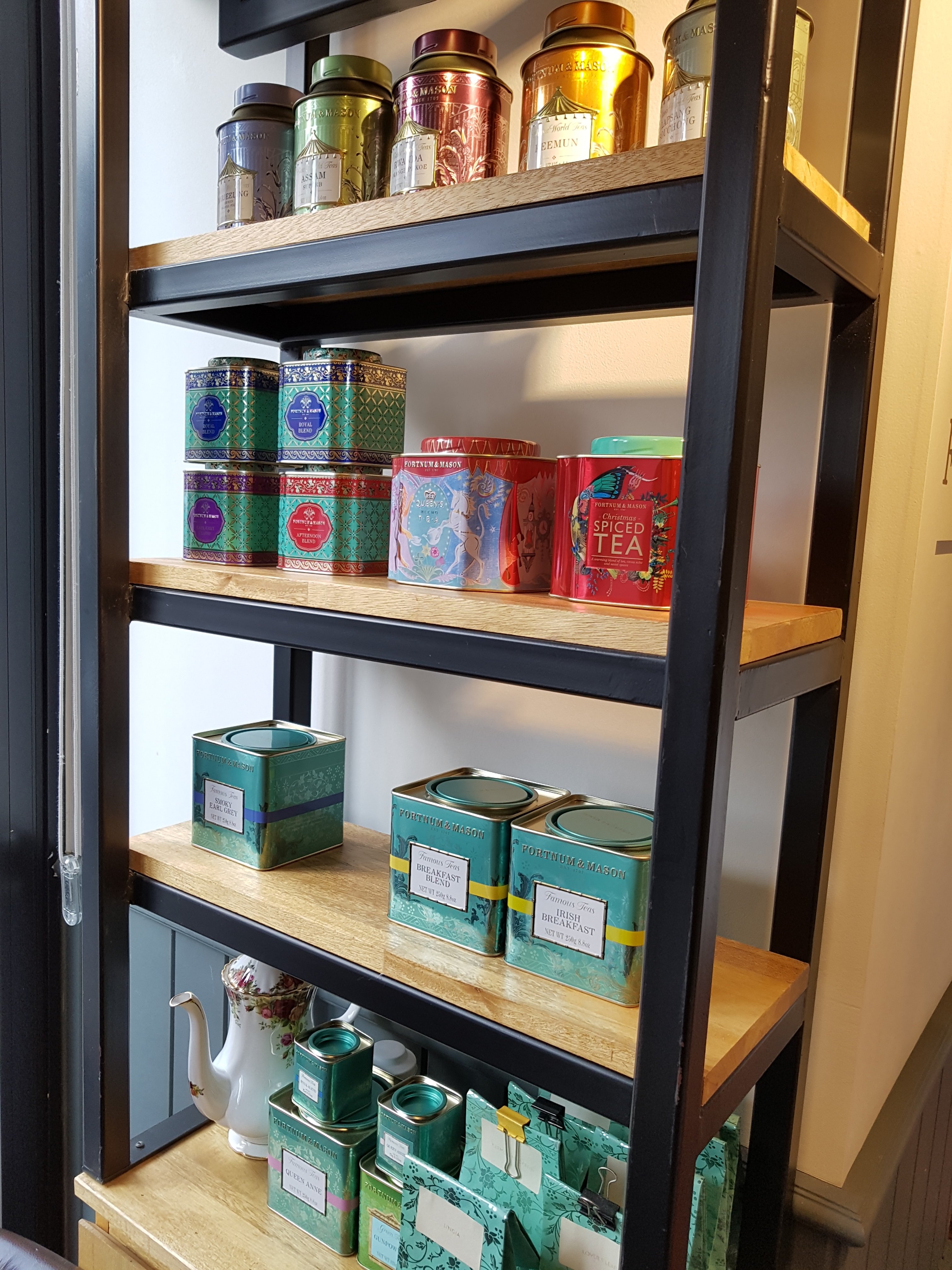 비바씨 On Twitter 포트넘 로얄블렌드 진 하게 우린 홍차에 설탕과 우유가 따로 나와서 취향껏 넣어먹을 수 있는 런던