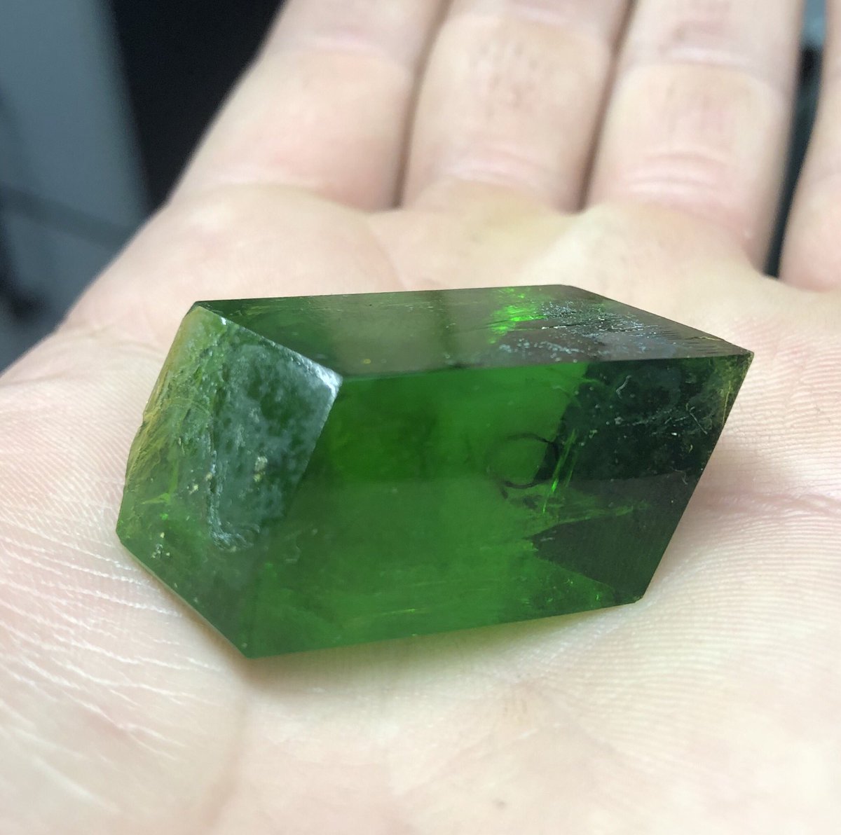 Huge cesium ferrioxalate crystal by Azulene Dreams : r/crystalgrowing