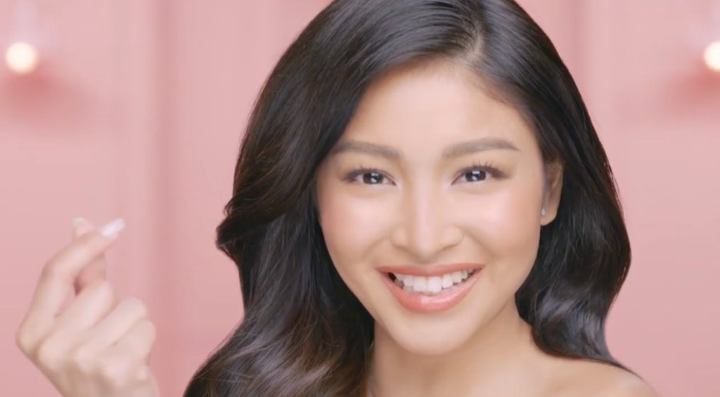 ً on Twitter: "MAYBE SHE LITERALLY SNAPPEDT IN THIS TVC, YES? #BrightNow…