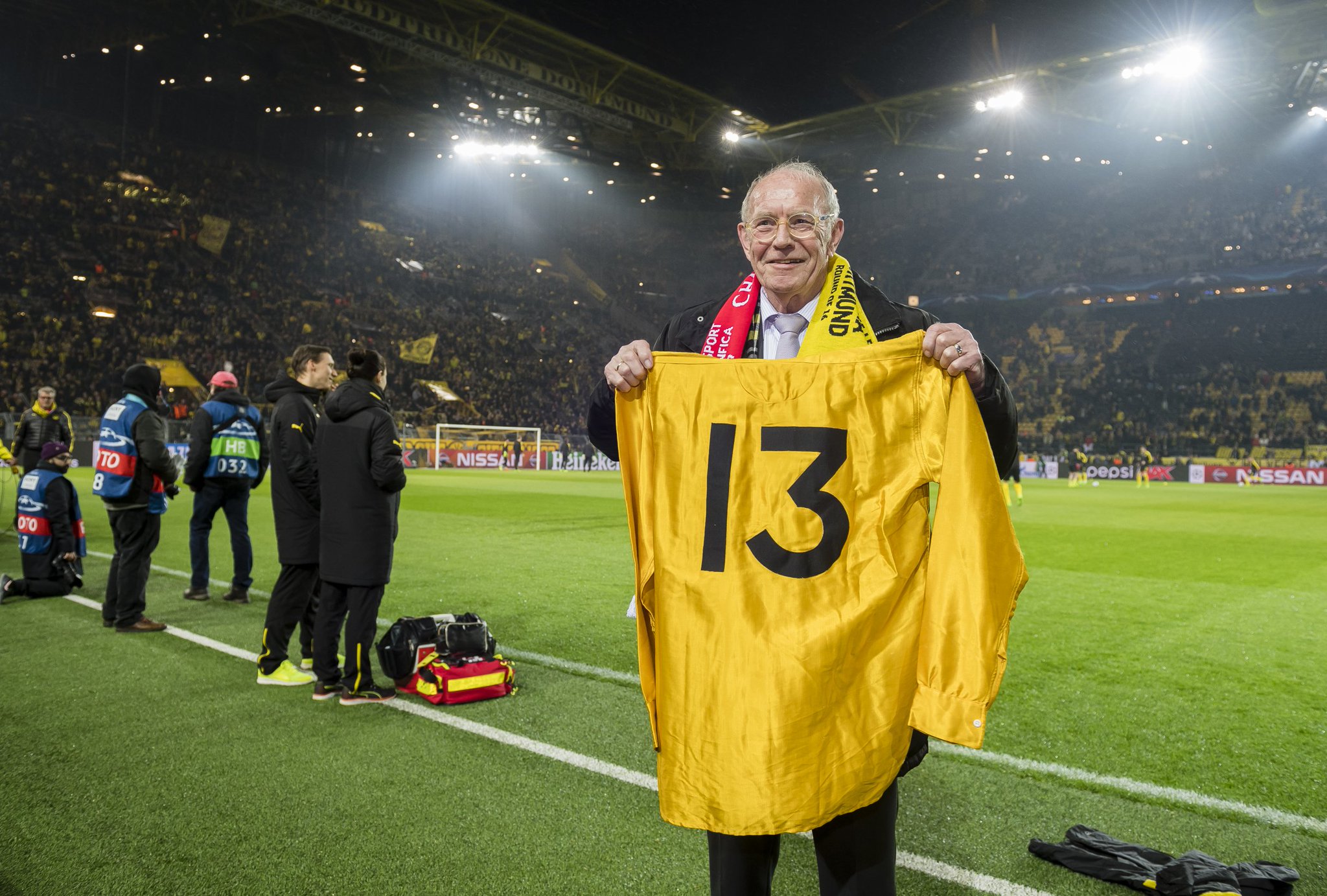 Borussia Dortmund on Twitter: Borussia Dortmund on Twitter: