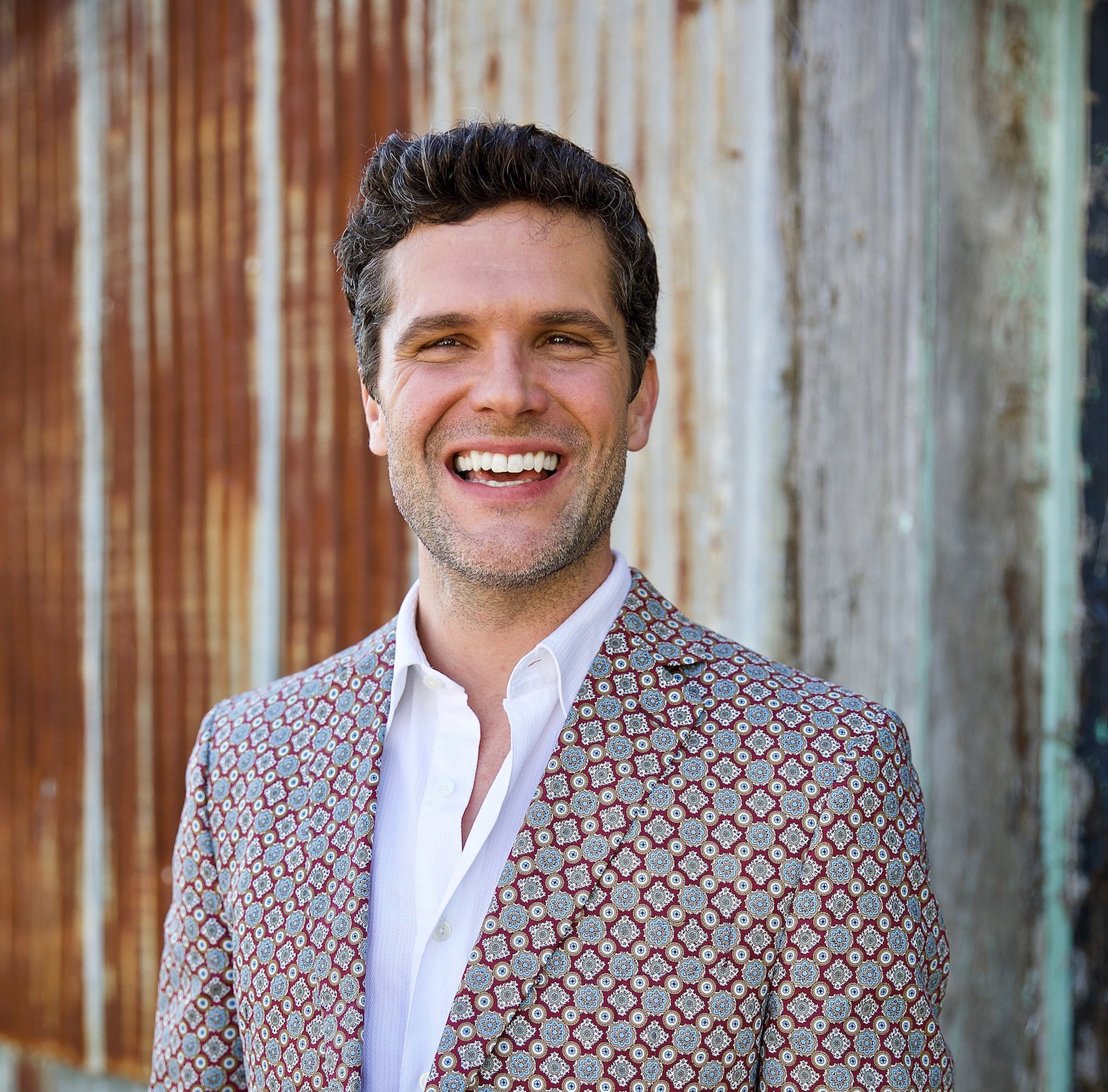 Alexander Elliott Baritone