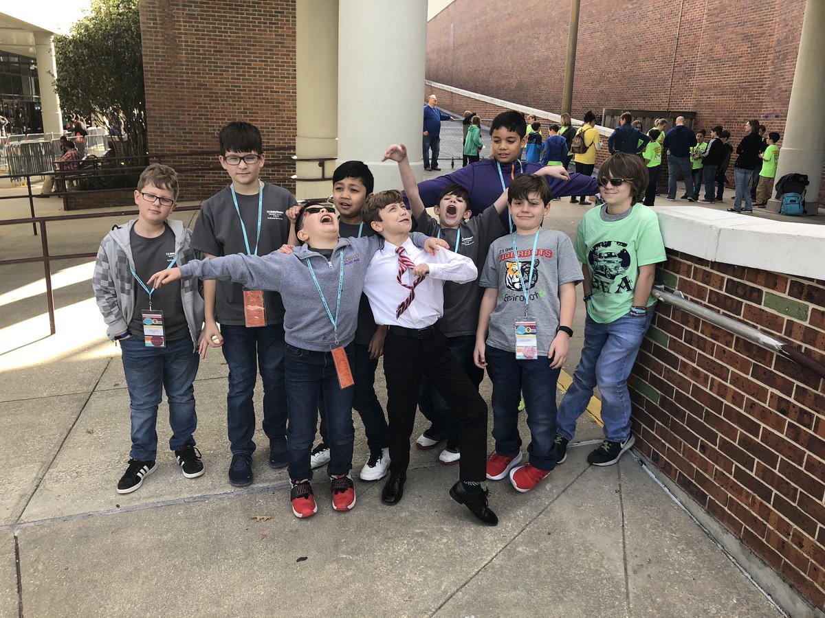 Emily Augustine (@emiaugust) | Twitter