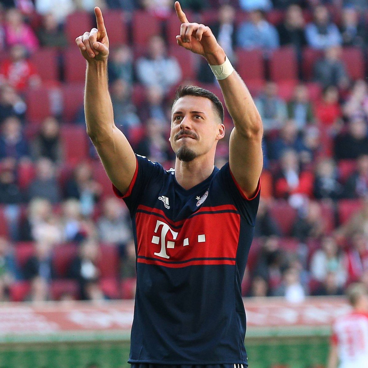 326 best Twitter u/fcbayern images on Pholder | 🎉 JUPP! 🎉 JUPP! 🎉 JUPP ...