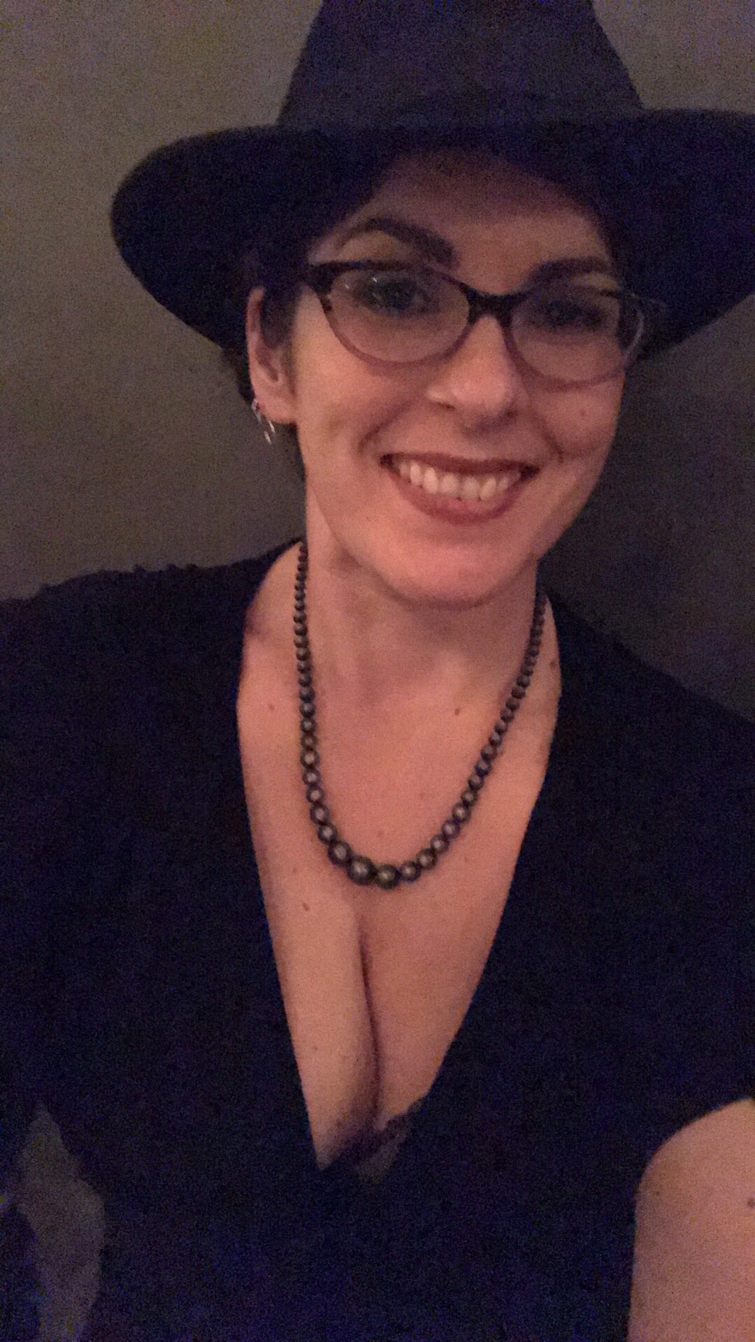 TW Pornstars - Violet Hayes. Twitter. Anybody wanna send this birthday girl some Grubhub love. 8 ...