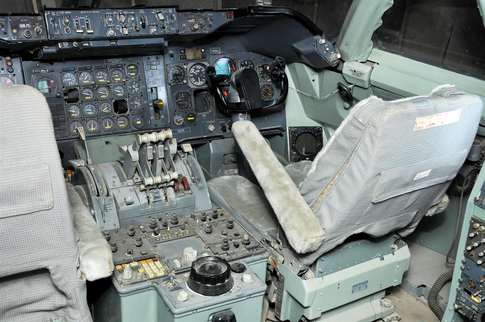 B747 200 Cockpit