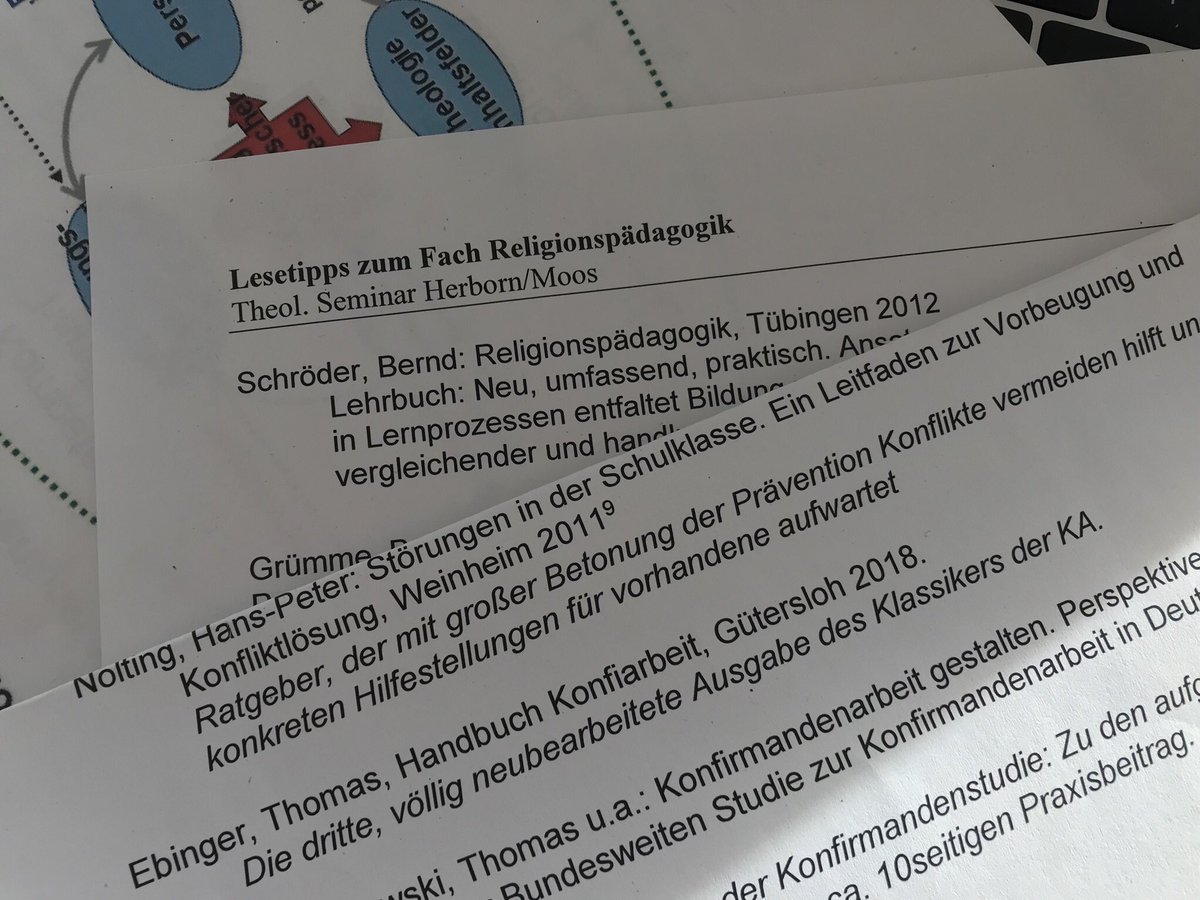 Lutz Neumeier on Twitter: "Und der religionspädagogische Prof im Theologischen Seminar #Herborn ...