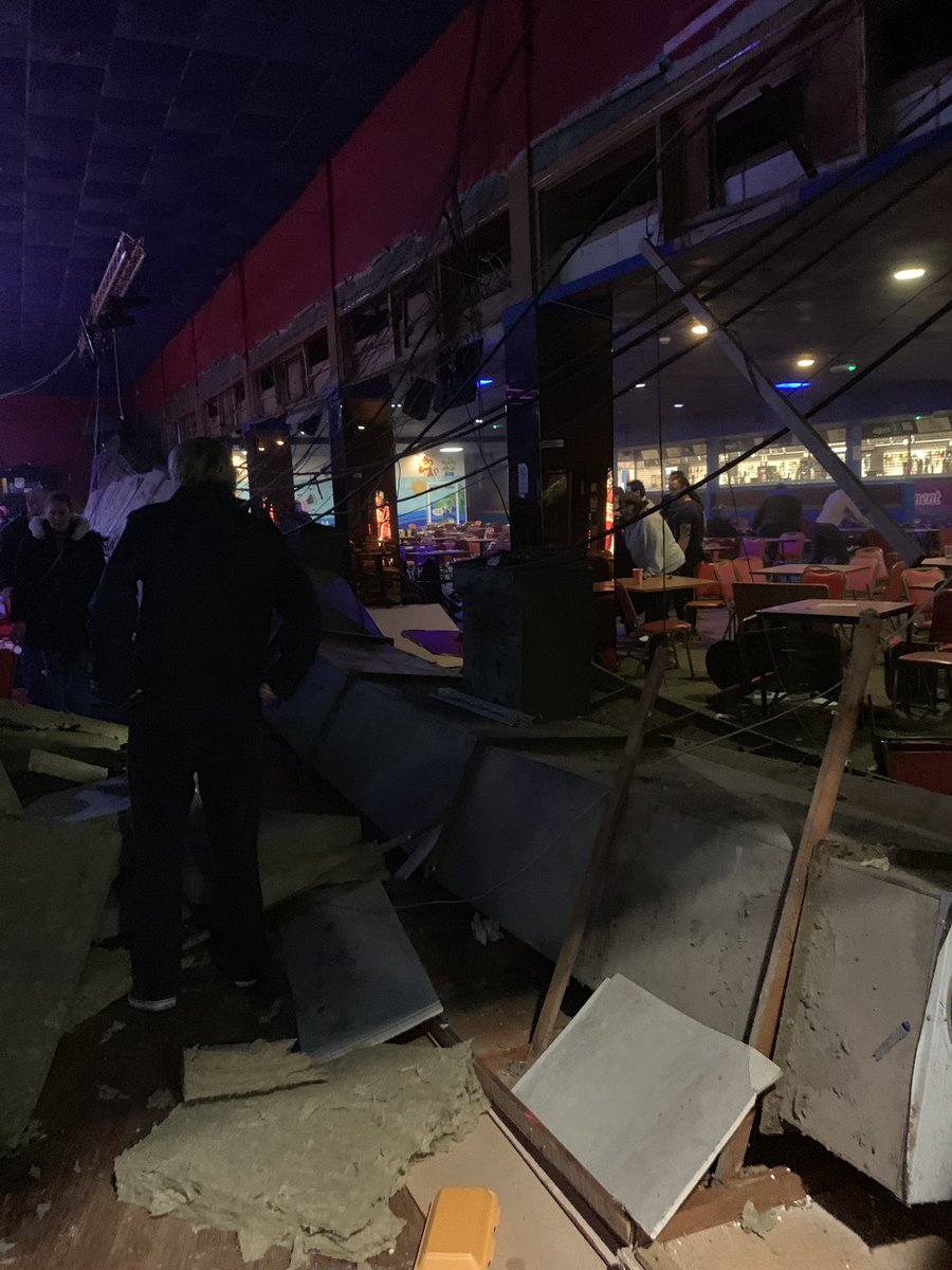 Pontins Brean Sands holiday park evacuated after ‘roof collapse’ | West ...