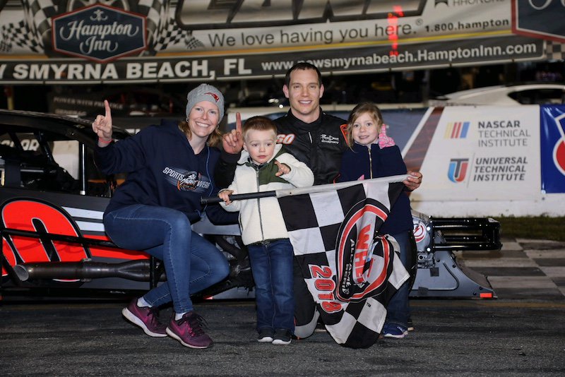 Troyer Race Cars Logo