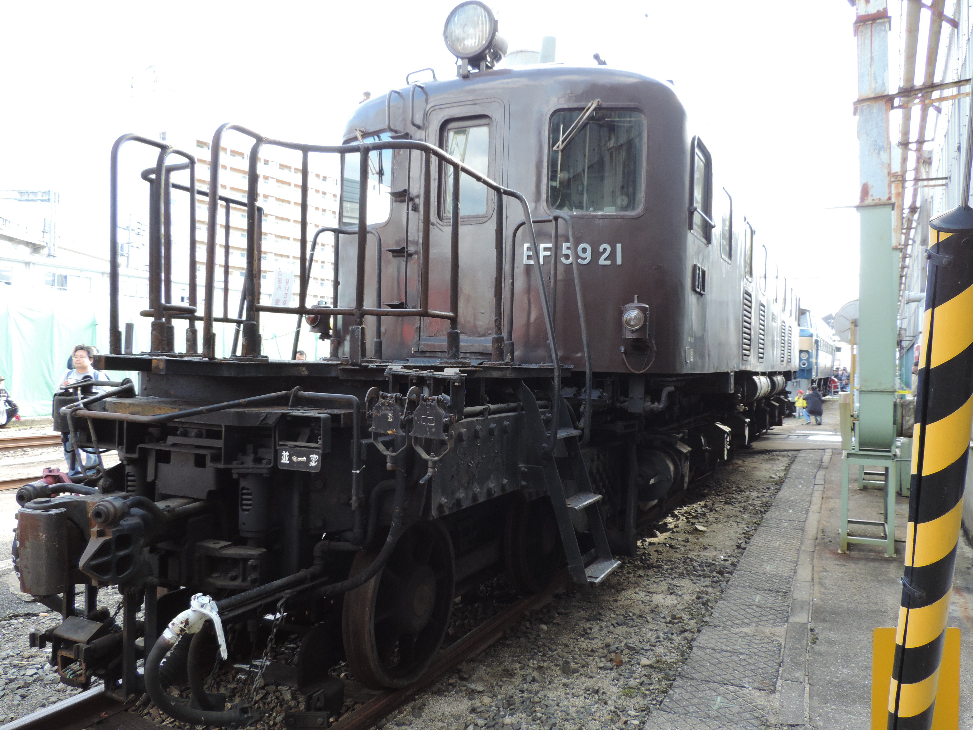 ルイン#紫羅 on Twitter: "広島県 JR貨物広島支店広島車両所 国鉄EF59-21 2018/10/27 https://t.co/e69pj3Jcja" / Twitter