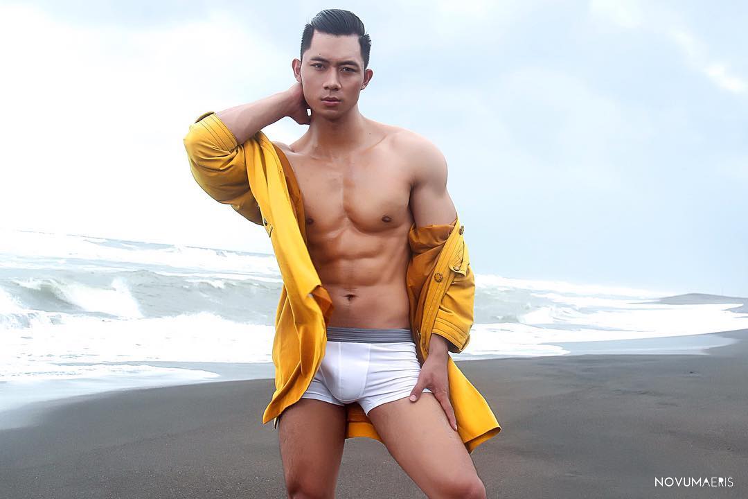 Shirtless Boy ID on Twitter: "Ezza Radit - Mister International Indonesia 2019 https://t.co ...
