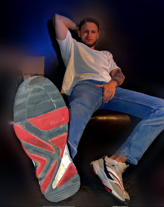 TW Pornstars - Master Kaleb Blake. Pictures and videos from Twitter.