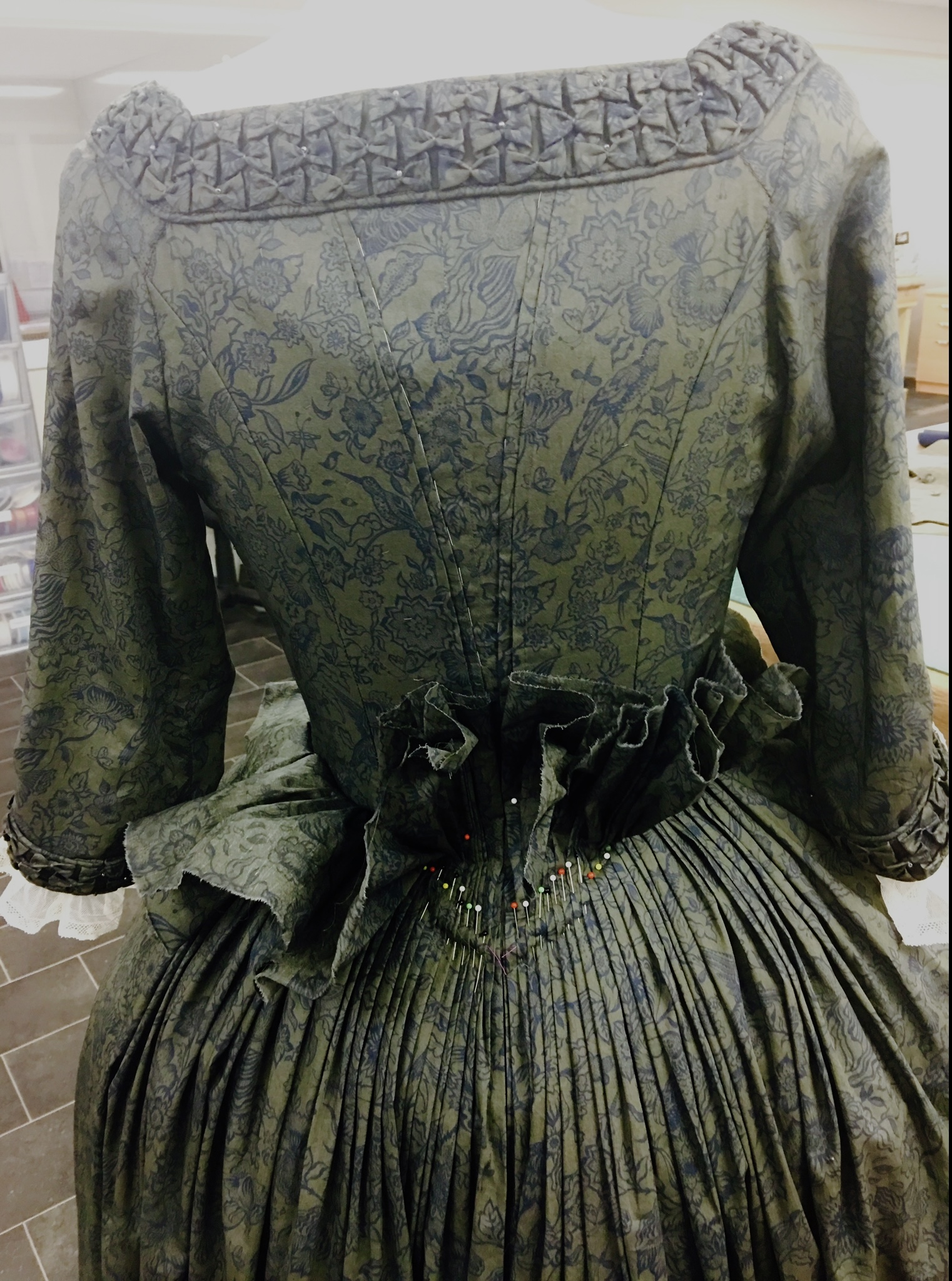 Terry Dresbach (Outlander Costume) on Twitter: "https://t.co/vMdvvAAavI" / Twitter