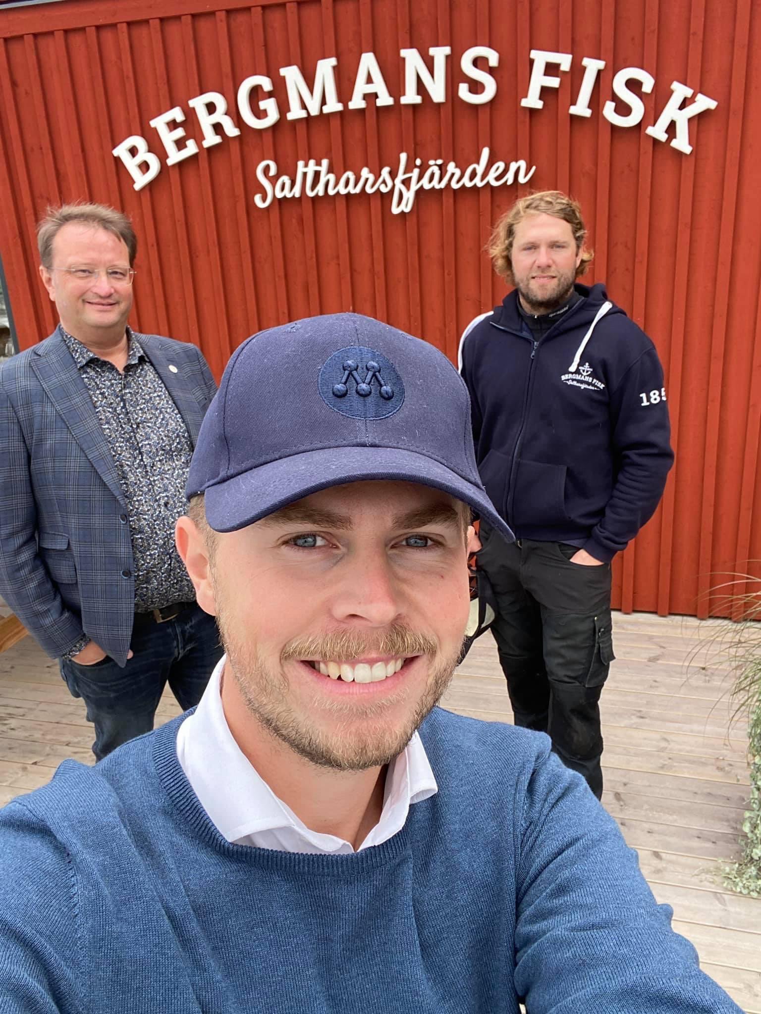 Lars Beckman on Twitter: "Besök hos Bergmans Fisk i Norrsundet med kommunalråd William Elofsson ...