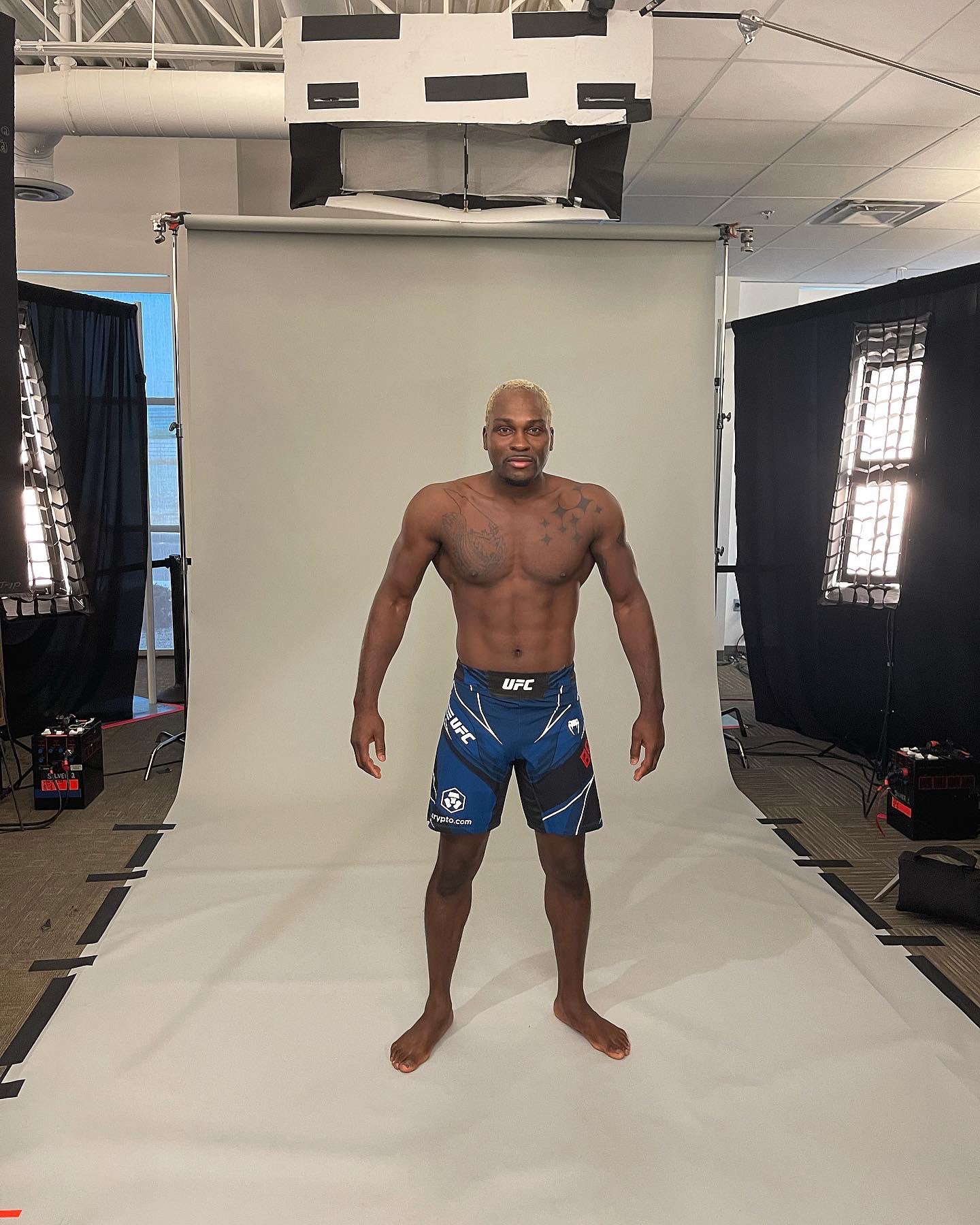 The bizarre fighting style of Derek Brunson | Sherdog Forums | UFC, MMA ...