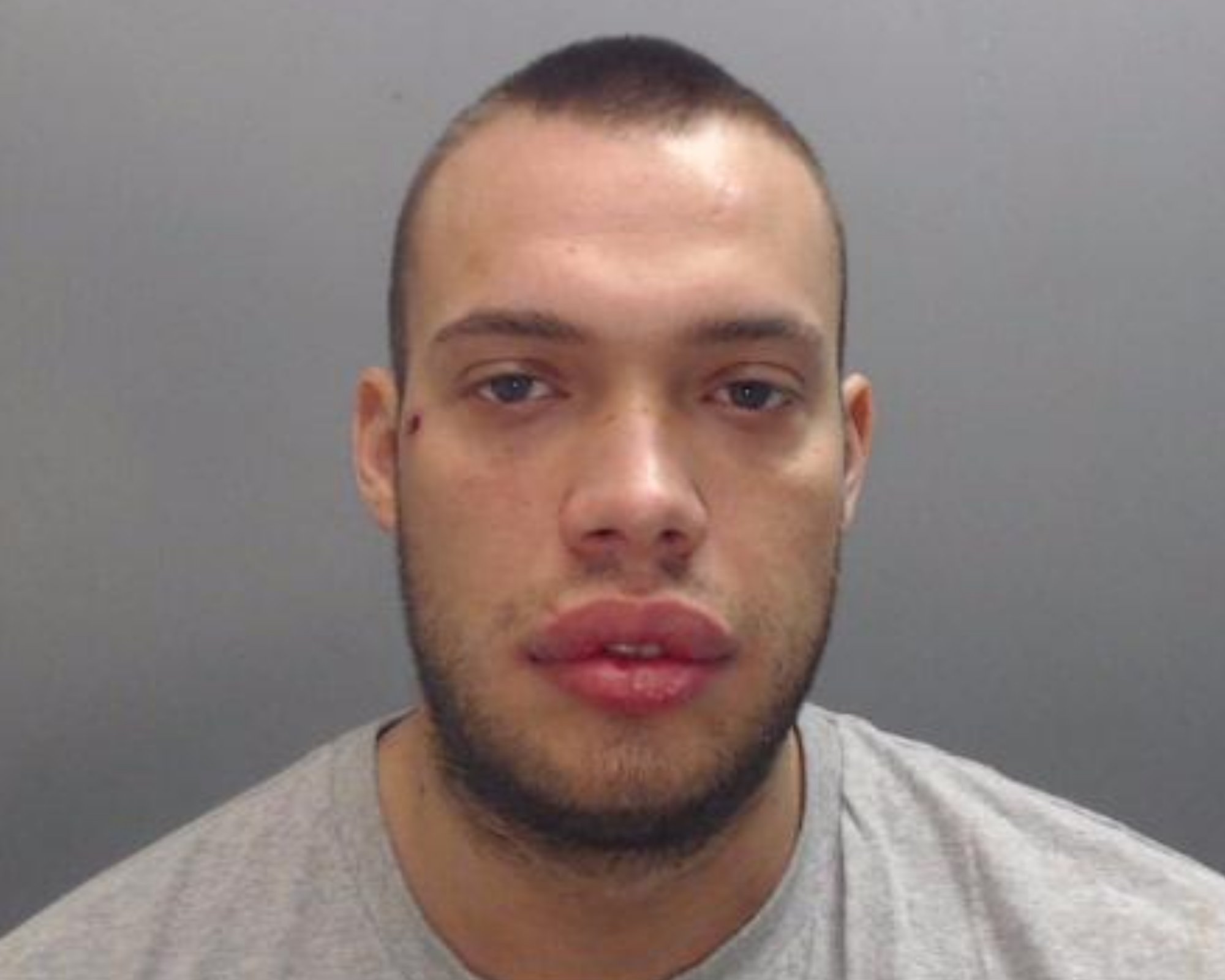 Adam Everett on Twitter: "Pair tied up, threatened with gun and hit with axe and hammers during ...