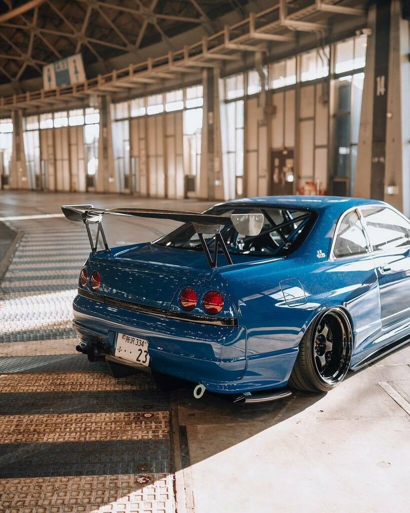 R33 Skyline Stance