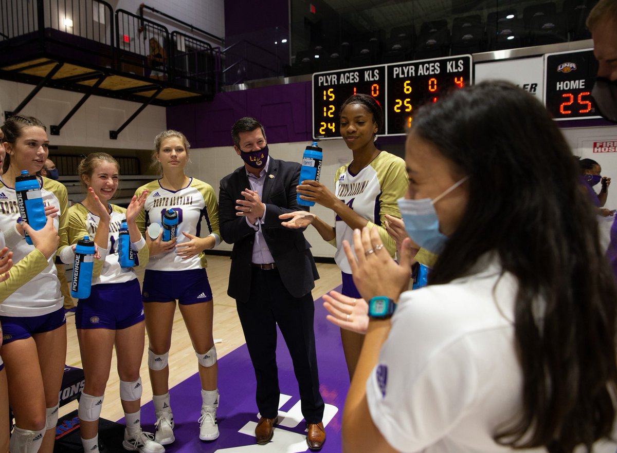 Devon Lyons (@devonhlyons) | Twitter