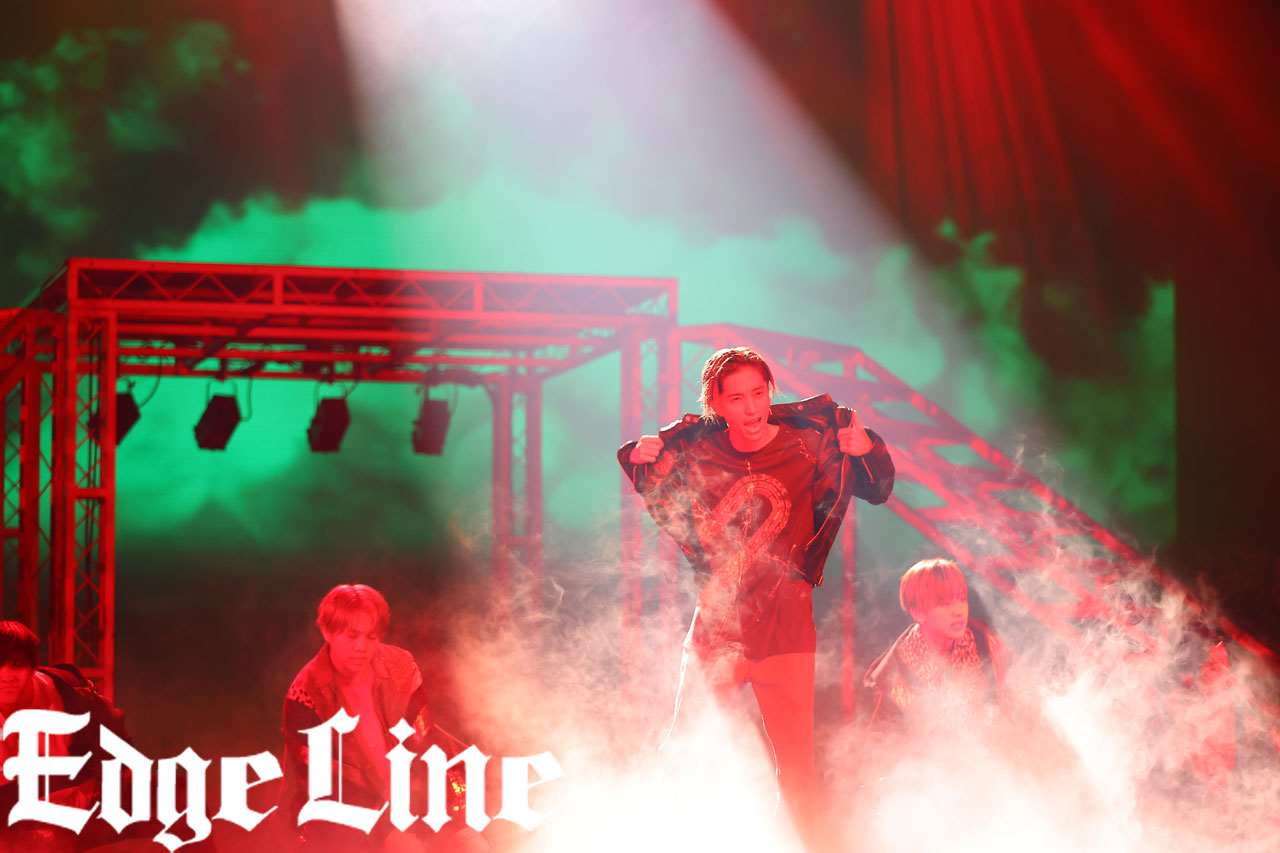 edgeline（エッジライン） on Twitter: "菊池風磨 無事ゲネプロ終えて田中樹とガッチリ握手！田中がしゃべっているところにまさかの幕も「こういったなかでは恥ずかしい ...