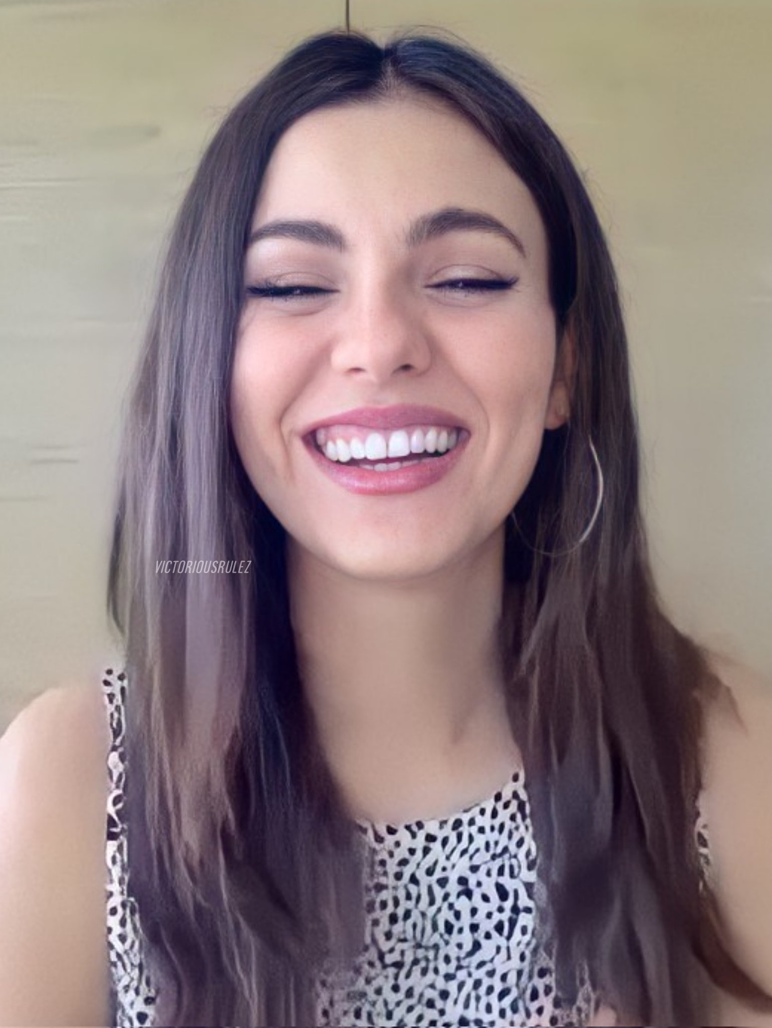 Victoria Justice Cute Smile
