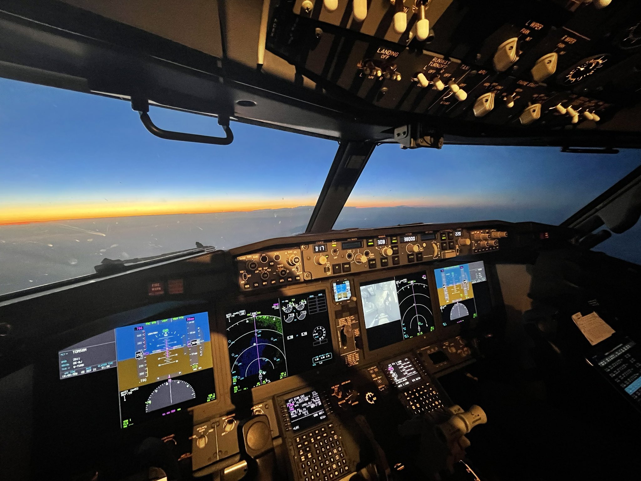 Boeing 737 Max Cockpit