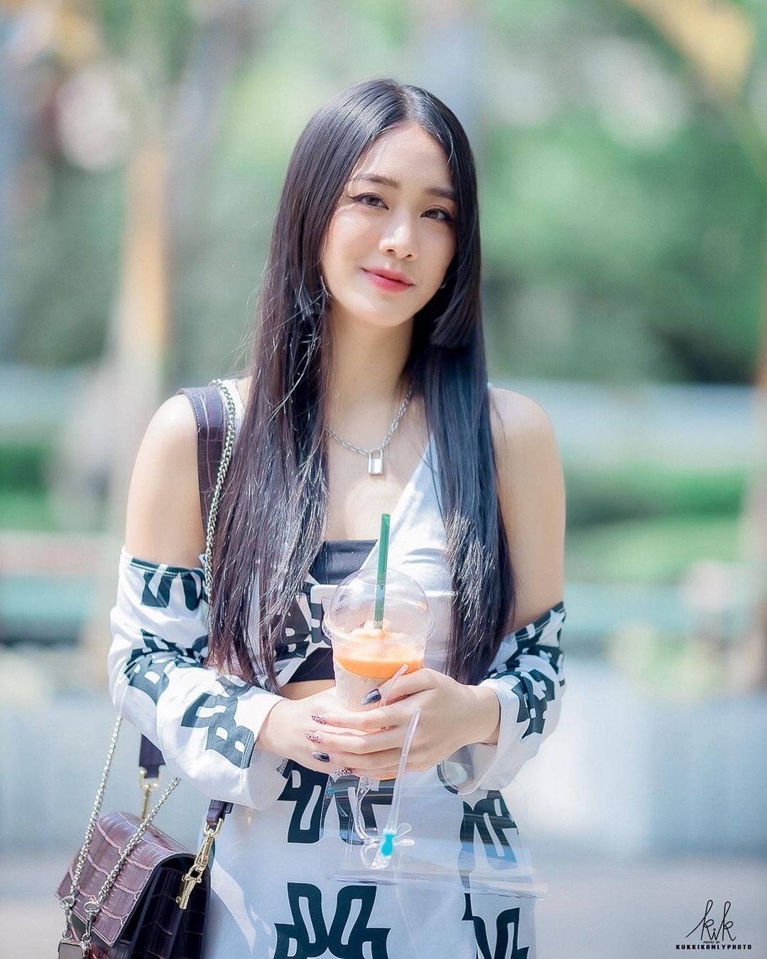 Mind 4EVE_Official FanClub on Twitter: "{ 08/09/21 } IG Update: kokkikonlyphoto MIND 🤍 #MIND4EVE ...